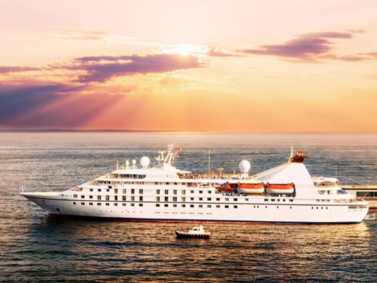 Best Luxury Cruise Lines: Top 4 Picks for a Lavish Getaway